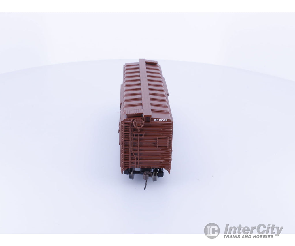 Roundhouse 84671 HO 40' Double-Sheathed Box Car Western Pacific (WP) 1